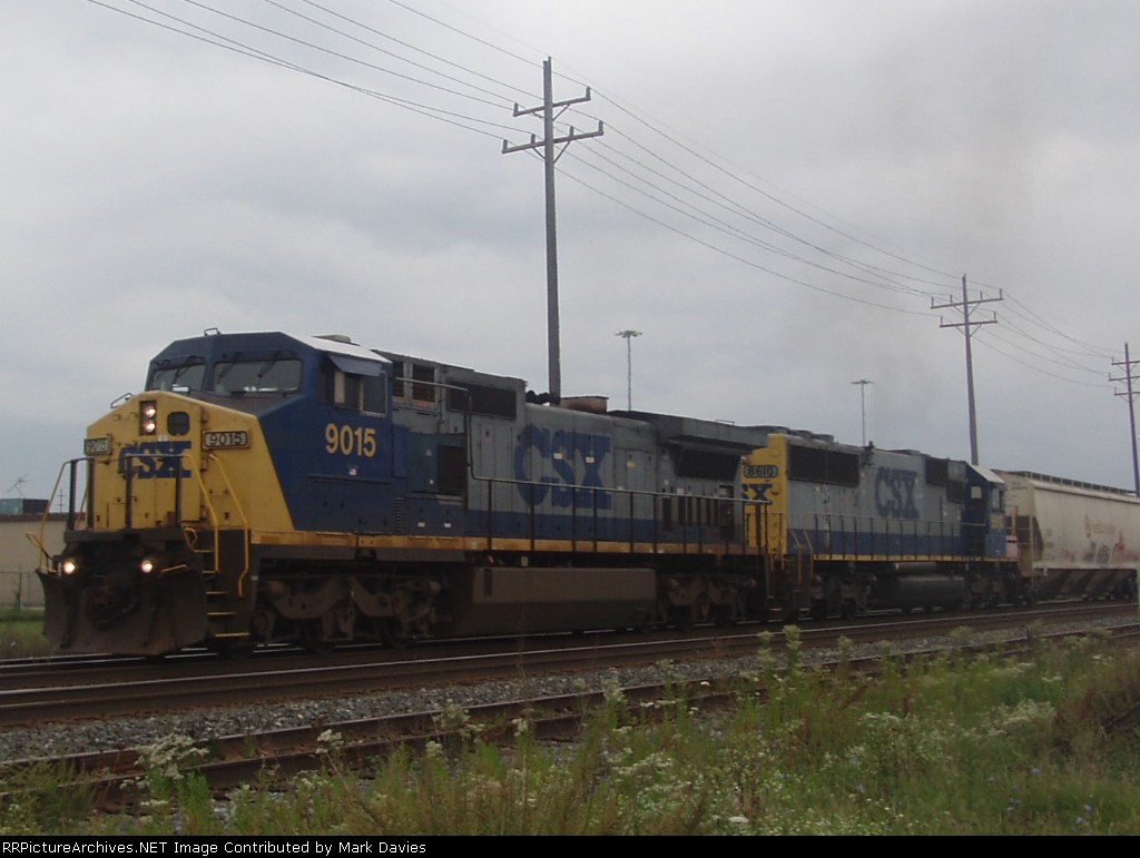 CSX 9015 + 8610